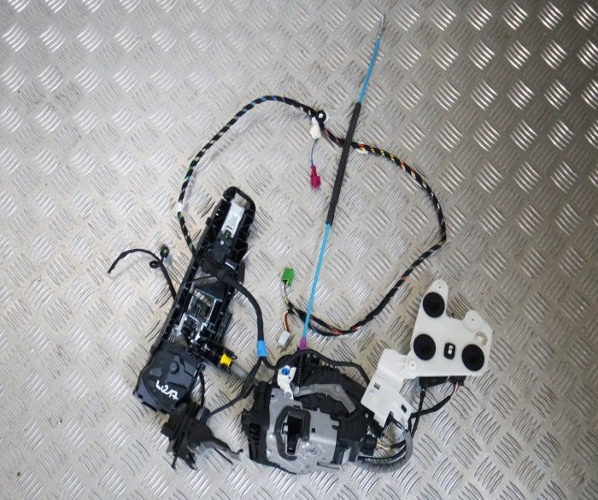 INTERCOMUNITARIO, piezas de coches, equipamiento interior, iluminación ...